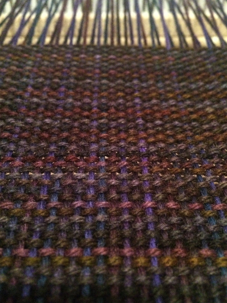 Holly Chayes » I love how plain weave fabric highlights the interaction ...